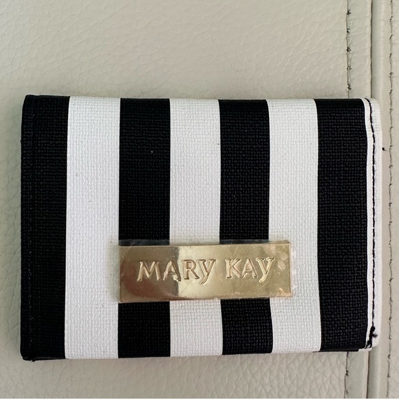 Mary Kay | Accessories | Mary Kay Magnetic Black White Striped Card ...